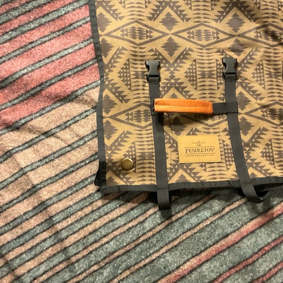 Pendleton | Bedding | Rare Pendleton Wool Waxed Canvas Travel Blanket Set | Poshmark